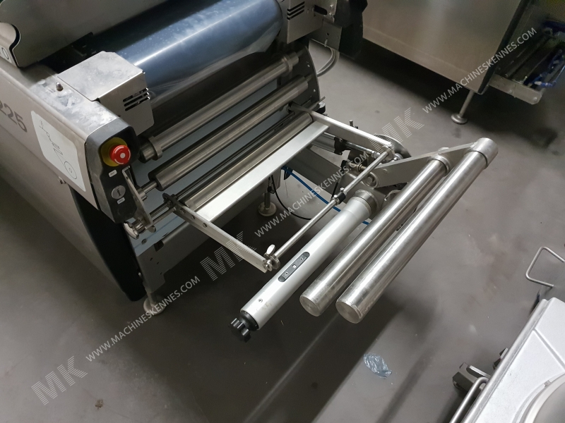 Multivac R225 - Termoformierka - Multivac - R225 | MK Gilze - Machines ...